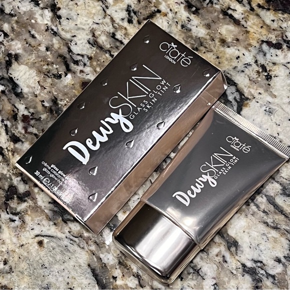 Ciate | Makeup | Ciat London Dewey Skin Glass Glow Skin Tint | Poshmark